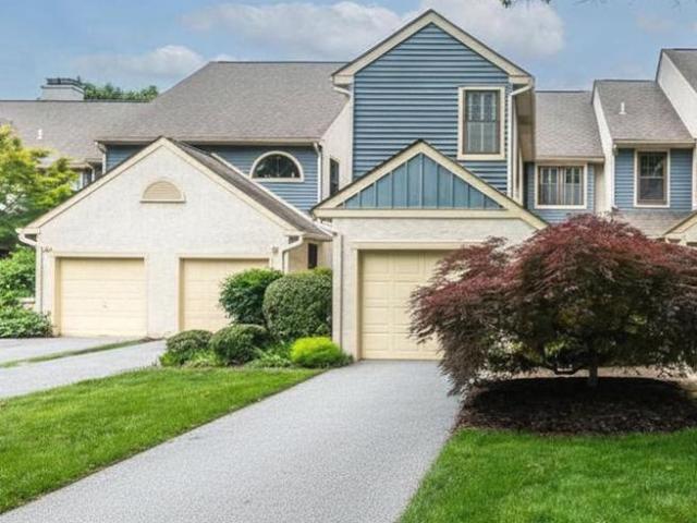230 Yorkminster Road # 1403