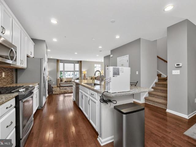 2314 Macis Circle