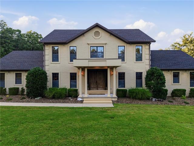 2314 N Fox Trail