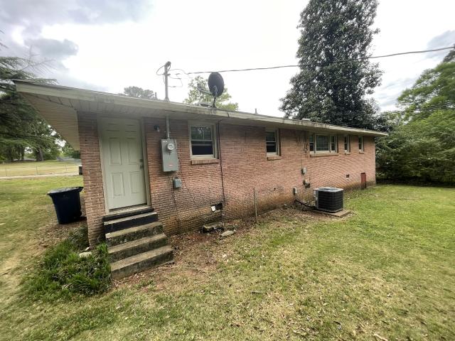 2314 Norwood Blvd