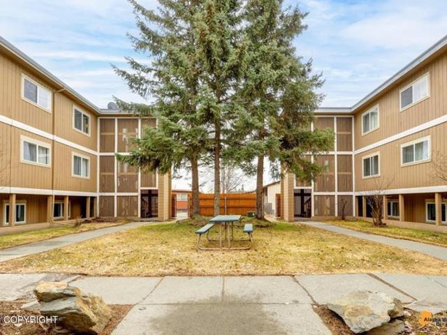 2314 2 Jefferson Ave, Anchorage, AK 99517