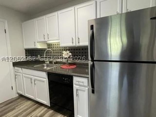 2315 N Congress Ave Apt 21, Boynton Beach, FL 33426
