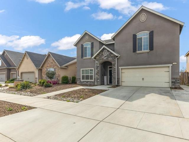 2315 N Elm St, Visalia, CA 93291