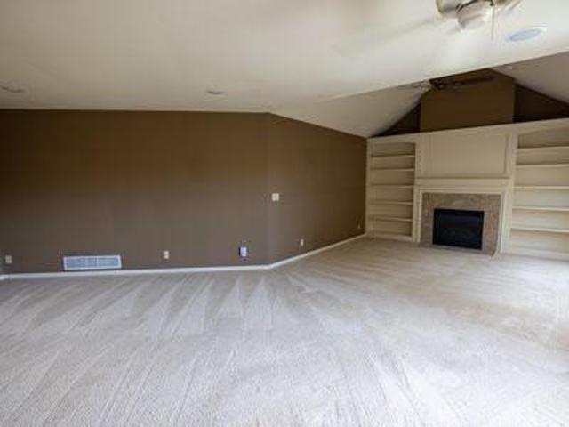 2315 NE Smokey Hill Dr, Lee's Summit, MO 64086 | MLS #2615