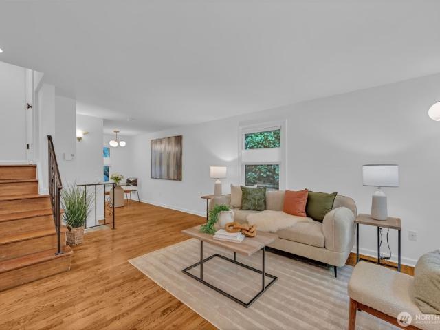 2315 B Franklin Avenue E # B