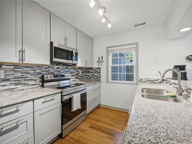 2315 Cretan CT