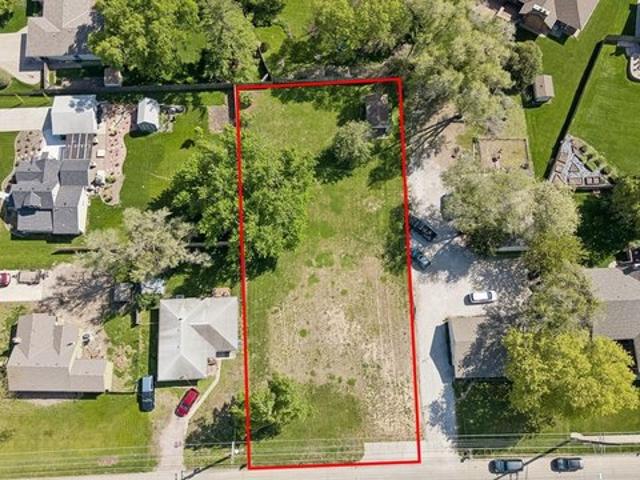 2315 E 16th St, Fremont, NE 68025