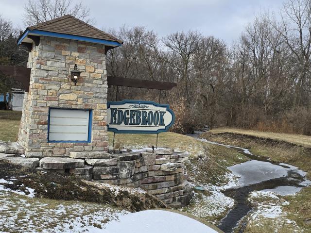 2315 Hickory Ln, Sycamore, IL 60178 | MLS #12548 | Compass