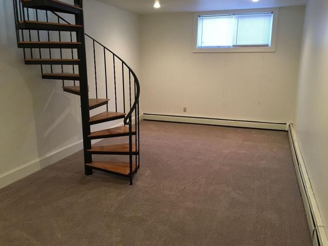 2315 Irving 2 Bedroom Apartment for Rent at 2315 Irving Ave S, Minneapolis, MN 55405 East Isles