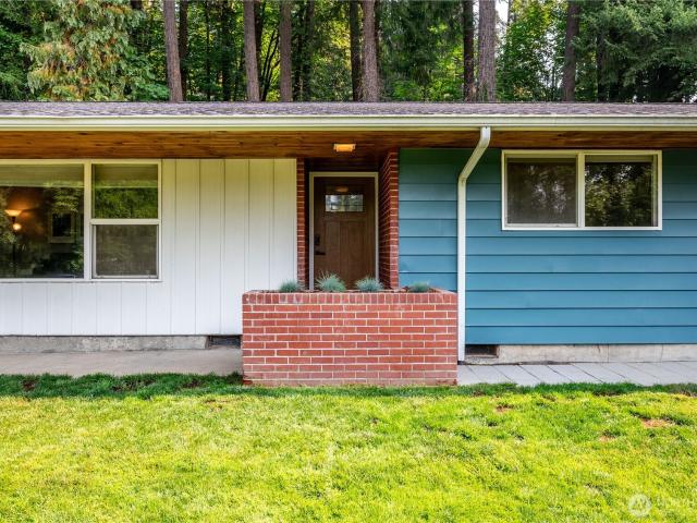 2315 Lynnwood Drive