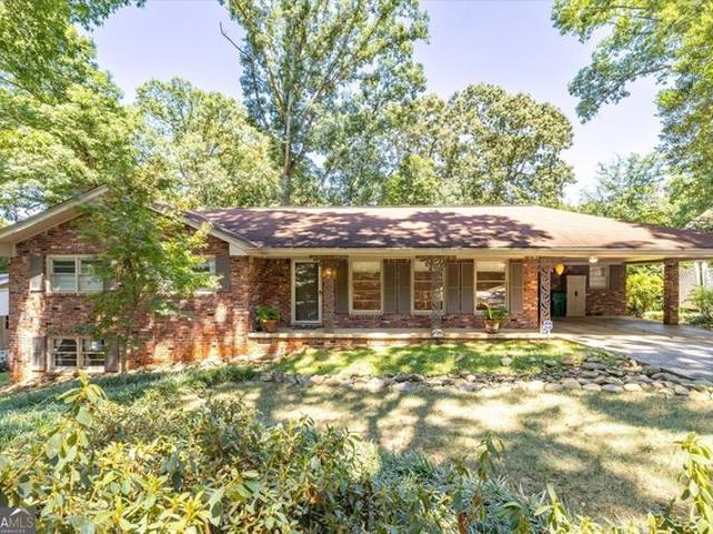 2315 Lavista Woods Dr, Tucker, GA 30084