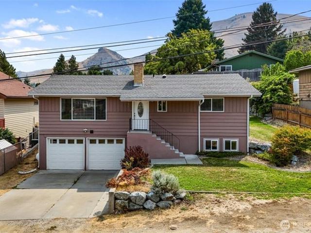 2315 Lester St, Wenatchee, WA 98801