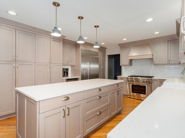 2315 Ridgewood Road