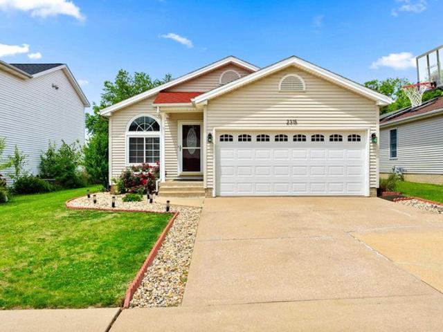 2315 W Miners Dr, Dunlap, IL 61525