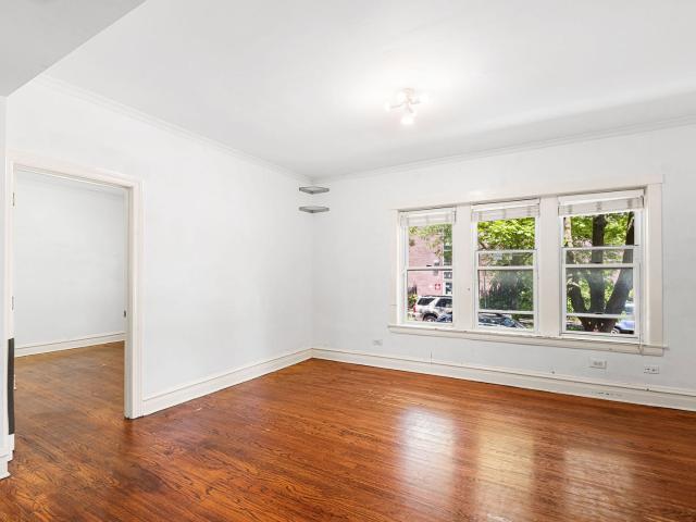 2315 W Waveland Avenue # 1