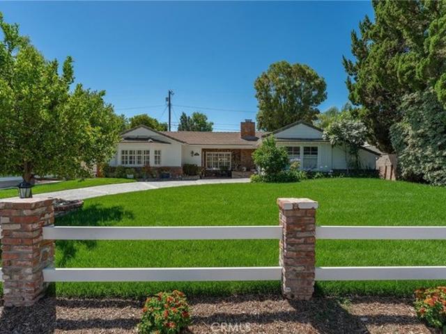 23160 Ostronic Dr, Woodland Hills, CA 91367