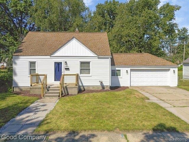 23161 Hill Ave, Warren, MI 48091