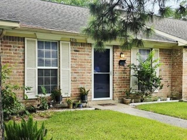 2316 Buchanan Dr, Baytown, TX 77520