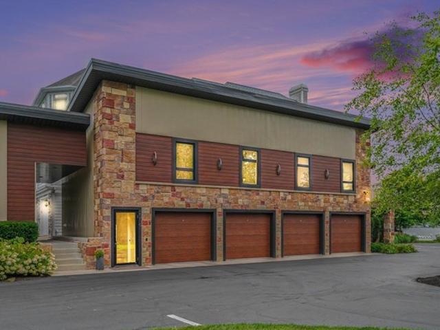 2316 E Winona Ave, Winona Lake, IN 46590