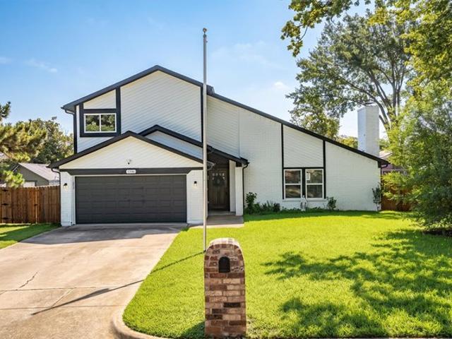 2316 Hummingbird Trl, Grapevine, TX 76051
