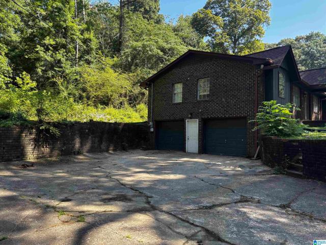 2316 Hillview Road