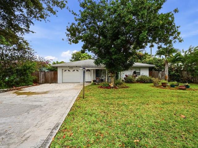 2316 SE 1st St, Boynton Beach, FL 33435
