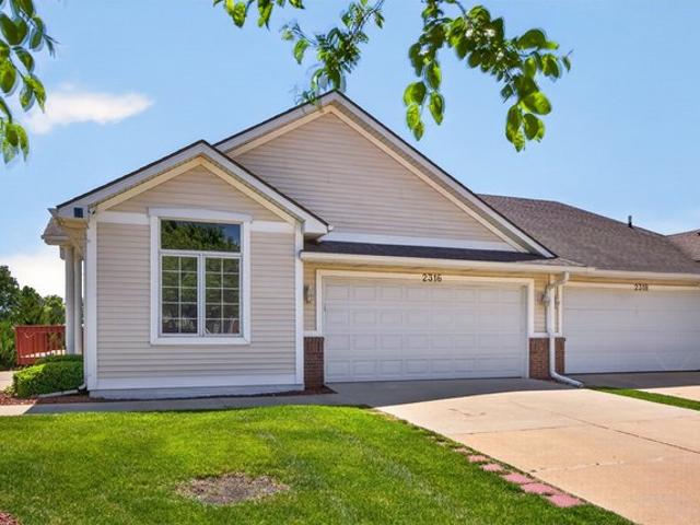 2316 Valley Ridge Pl, West Des Moines, IA 50265