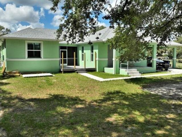 23170 N River Rd, Alva, FL 33920