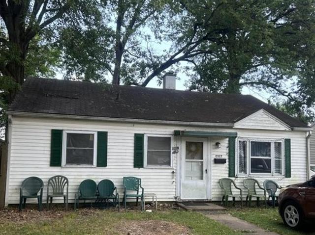 2317 Maplewood Cir, Evansville, IN 47714