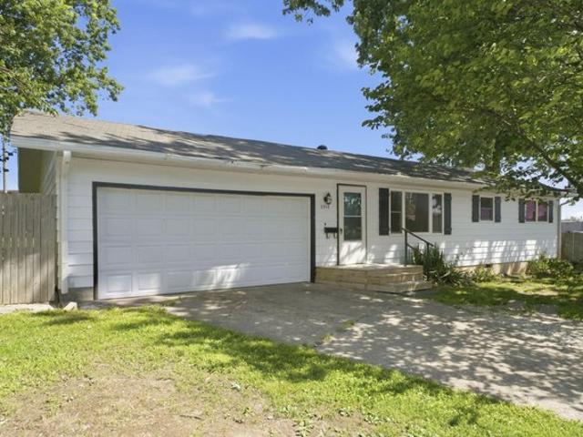 2317 N Bess Pl, Springfield, MO 65803