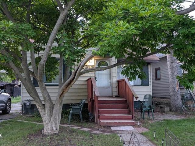 2317 Dakota Ave, Flint, MI 48506