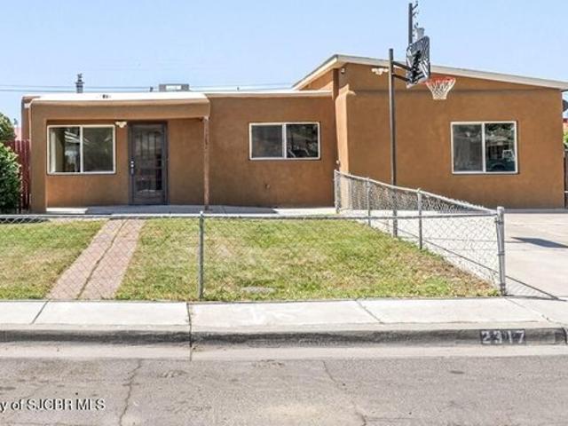 2317 E 10th St, Farmington, NM 87401