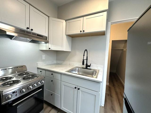 2317 Grand 5 Unit Studio Apartment for Rent at 2317 Grand Ave, Everett, WA 98201 Bayside