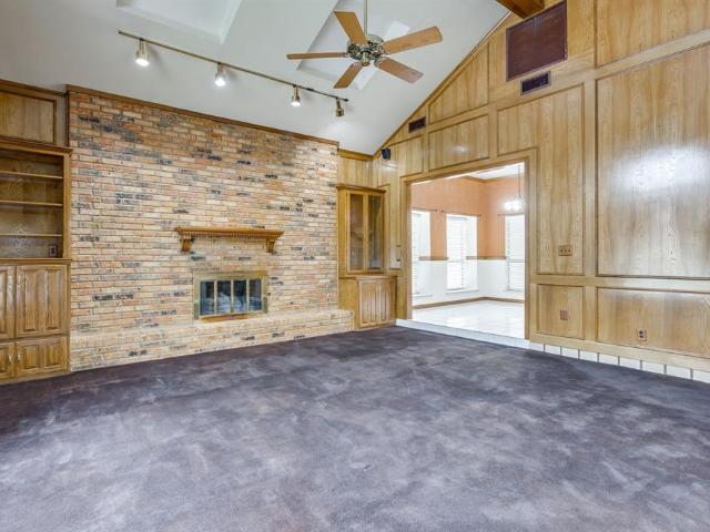 2317 Willow Oak Drive