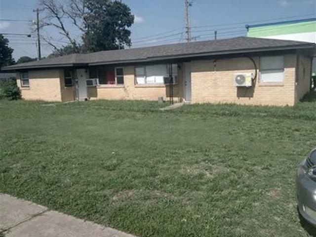 2317 2 NW Bell Ave, Lawton, OK 73505