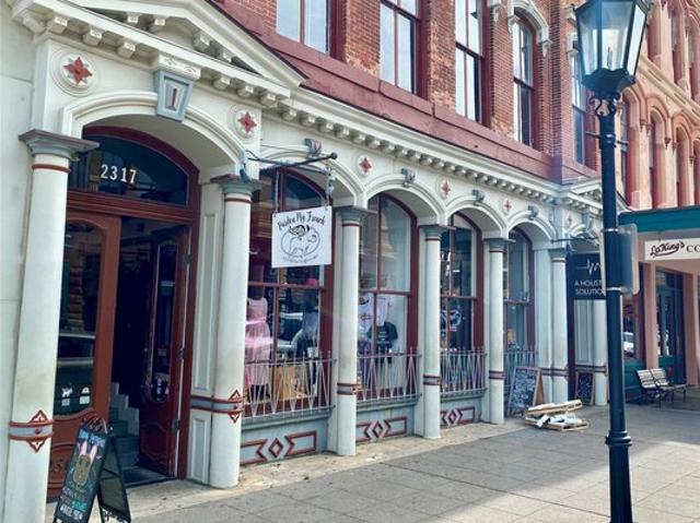 2317 2 Strand St, Galveston, TX 77550