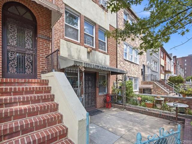 2317 33rd Ave, Astoria, NY 11106