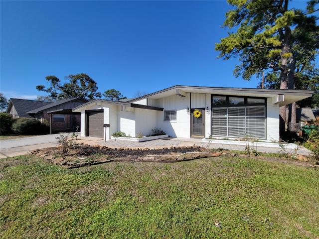 2318 Ansbury Dr, Houston, TX 77018 | MLS #42236 | Compass