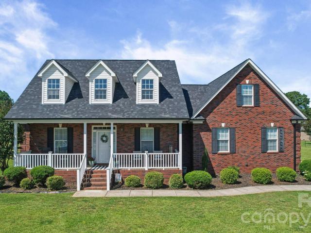 2318 Cardinal Ridge Lane