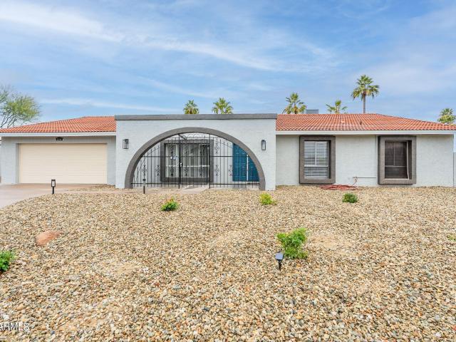 2318 e lupine avenue