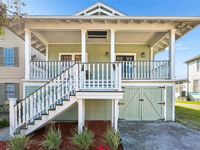 2318 General Pershing St, New Orleans, LA 70115