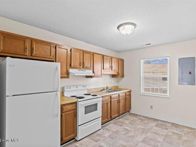 2318 Indian Dr, Unit B5, Jacksonville, NC 28546 | MLS #100558 | Compass