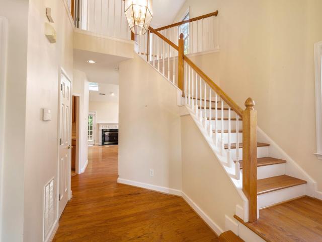 2318 ravenswood ct