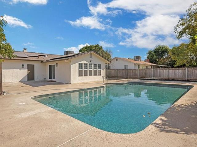 2318 Reile Ave, Escalon, CA 95320