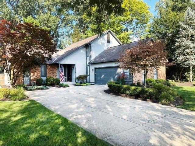 2318 Starleaf Ln, Columbus, OH 43235