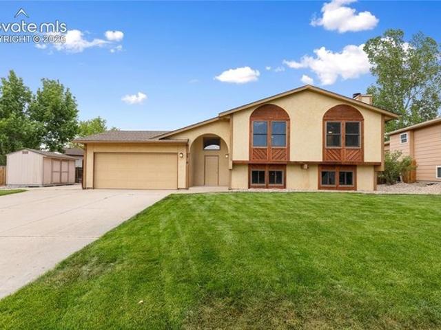 2318 Thornhill Dr, Colorado Springs, CO 80920