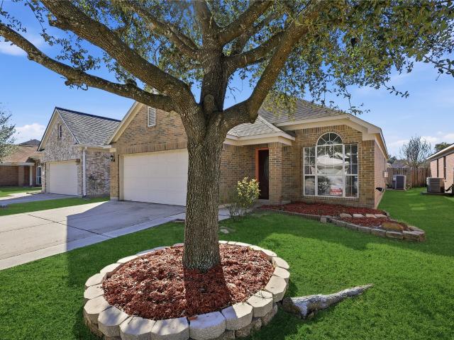 2318 Village Leaf Dr