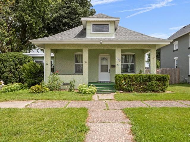 2318 5th St, Moline, IL 61265