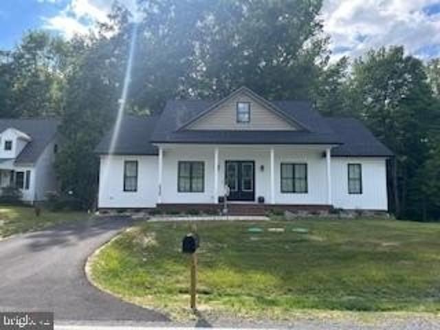 23195 Esperanza Dr, Lexington Park, MD 20653