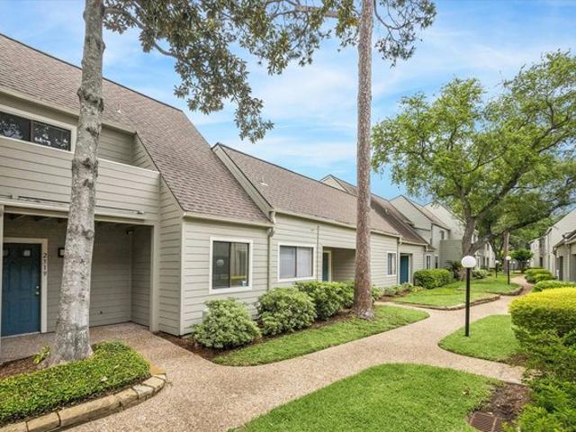 2319 Briarwest Blvd, Houston, TX 77077